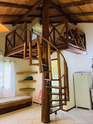 Cabana standard | Cortinas blackout, Wi-Fi de cortesia, roupa de cama