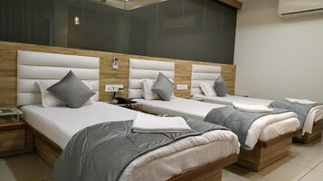 Individualmente decorados, individualmente mobiliados, escrivaninha