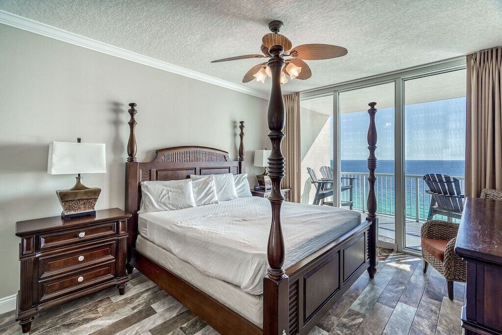 July 12 - 16th Open! Beach Service Included! - Panama City Beach, FL