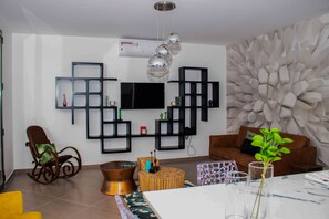 Apartamento, 2 quartos (Saudades) | Sala | Smart TV, filmes pagos
