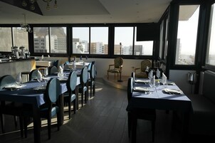 Café da manhã, almoço e jantar