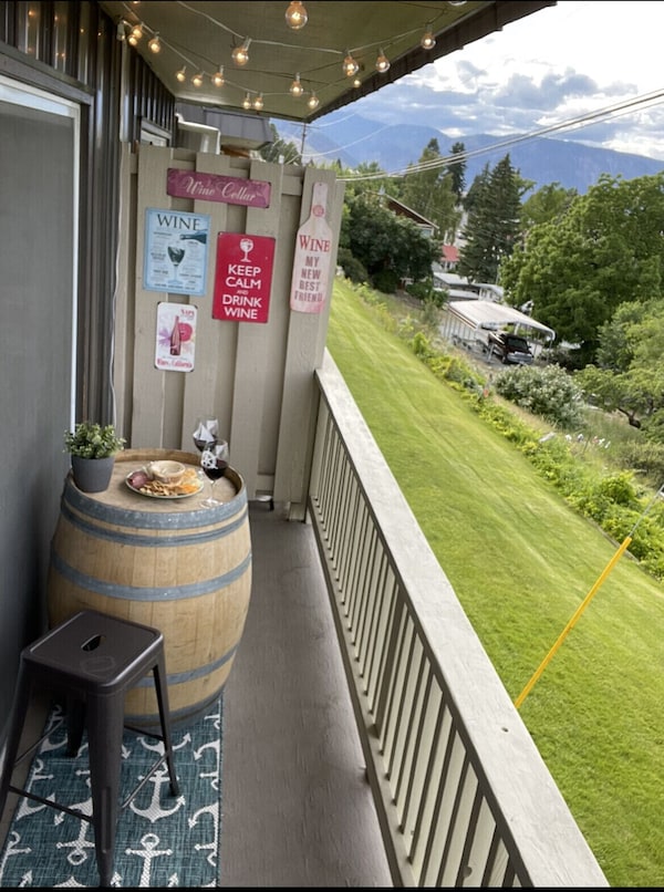 Lake View Condo Close To Wineries - Chelan, WA