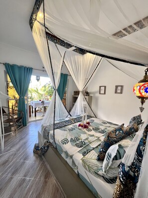 Estúdio (Tafadhali) | Roupa hipoalergénica, cofre no quarto, com decoração personalizada