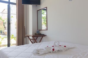 Quarto superior | Sala de estar | Smart TV 32 polegadas com canais a cabo, TV