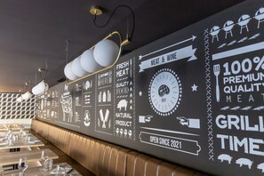 3 restaurantes, pequenos-almoços servidos, cozinha tailandesa 