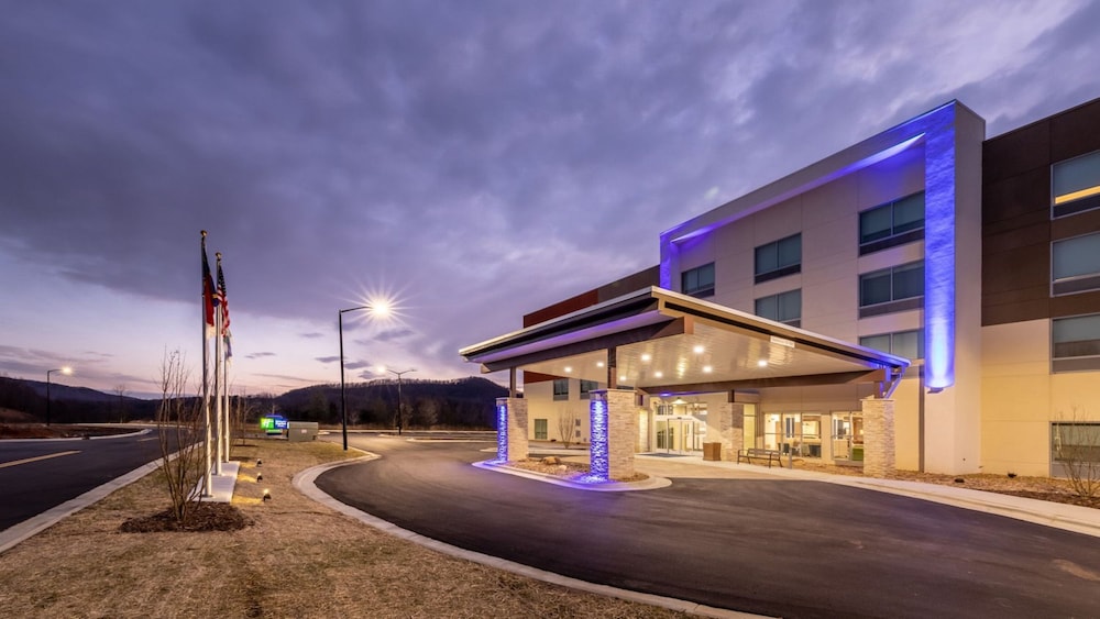 Holiday Inn Express & Suites Marion By Ihg - North Carolina