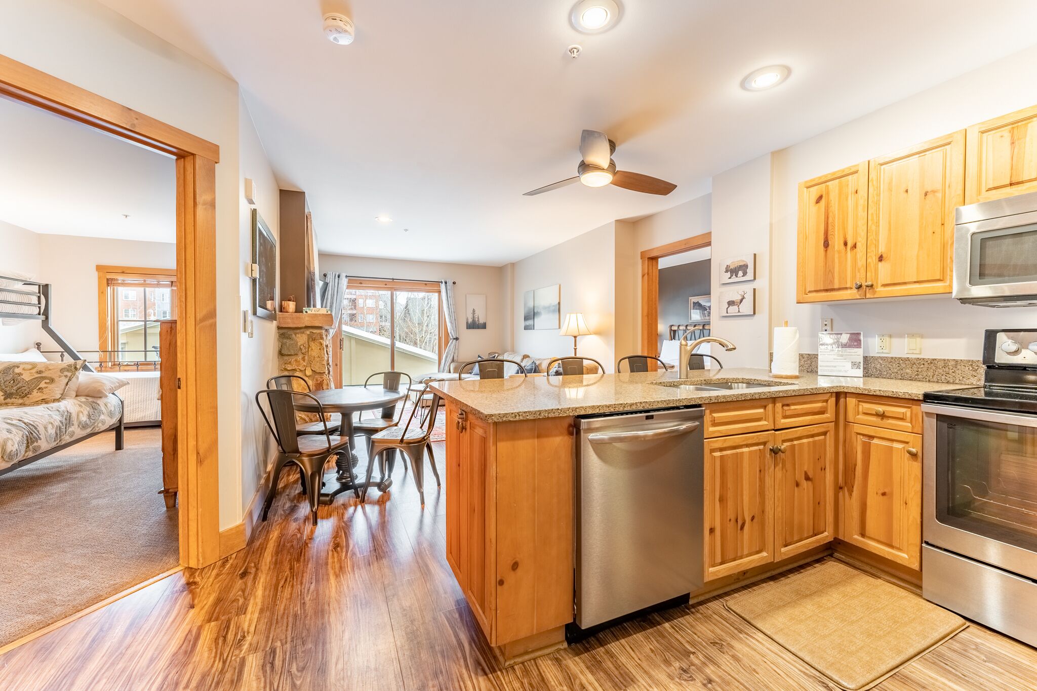 Spacious 2-Bedroom Condo in River Run, Stainless Steel Appliances ...