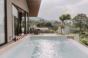 Villa de Luxo, 5 quartos, piscina privativa, vista para o mar | Banheira de hidromassagem