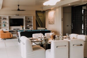 Villa de Luxo, 5 quartos, piscina privativa, vista para o mar | Sala de jantar