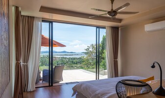 Vila superluxo, 5 quartos, piscina particular, vista para o mar | 5 quartos, roupas de cama premium, frigobar, individualmente decorados