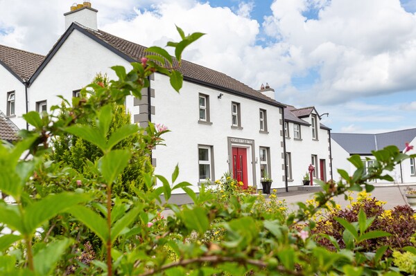 Willow House & Orchard Studios - County Donegal