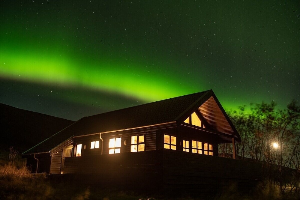 Geysir Cabin - Next To Geysir & Gullfoss - Iceland