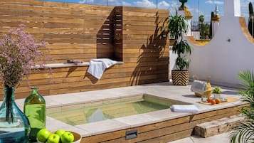 Apartamento (2 Bedrooms) | Piscina | Piscina externa sazonal