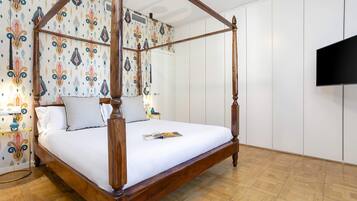Apartamento (4 Bedrooms) | 4 quartos, quartos à prova de som, ferros/tábuas de passar roupa