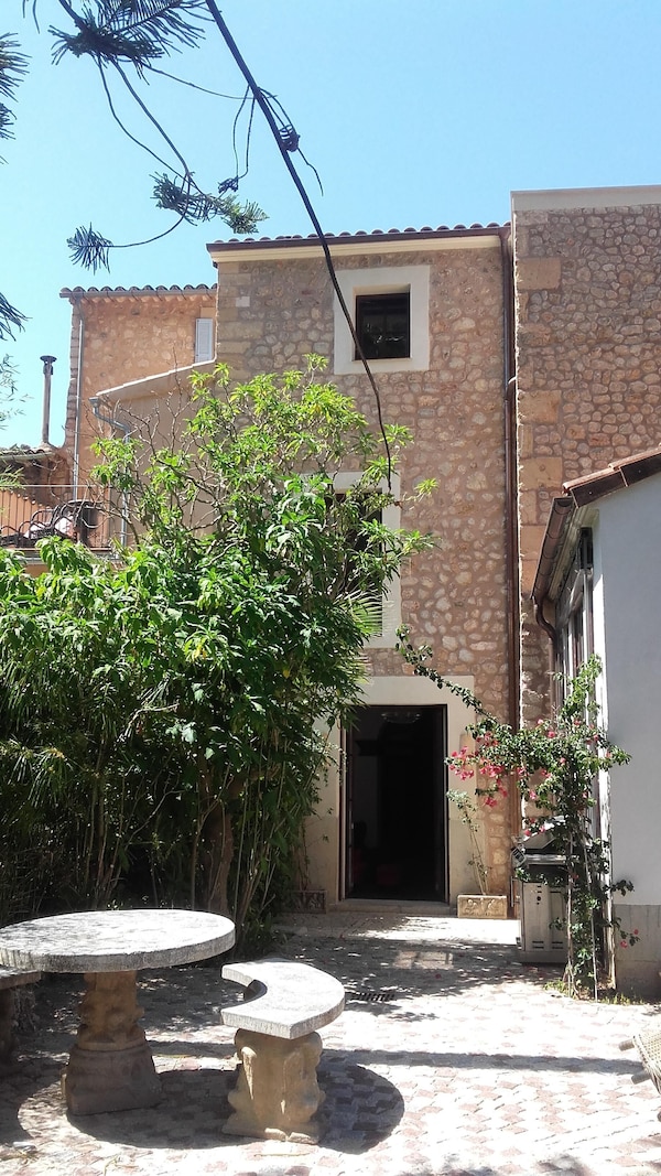 Beautiful Townhouse With Garden And Private Pool - Sóller