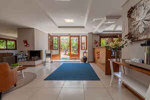 Entrada (vista interior)