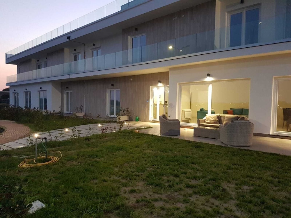 Sand Hotel - Botricello