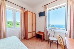 Quarto Duplo, vista para o mar | Wi-fi grátis, roupa de cama fornecida 