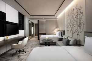 Quarto Standard, 2 camas de casal | Roupa de alta qualidade, edredões de penas, minibar, cofre no quarto