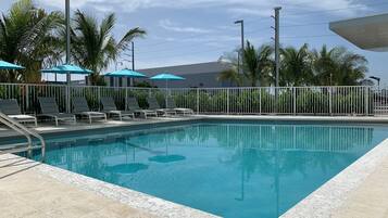 Piscina exterior