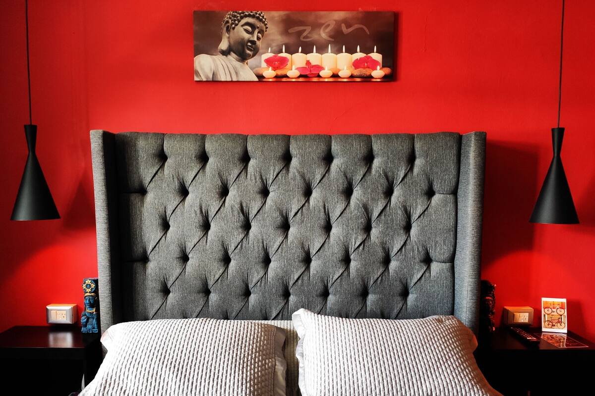 Cofre com capacidade para portátil, com decoração personalizada