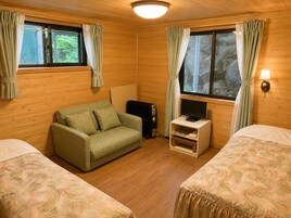 Quarto Twin | Quartos insonorizados, Wi-fi grátis, roupa de cama fornecida 