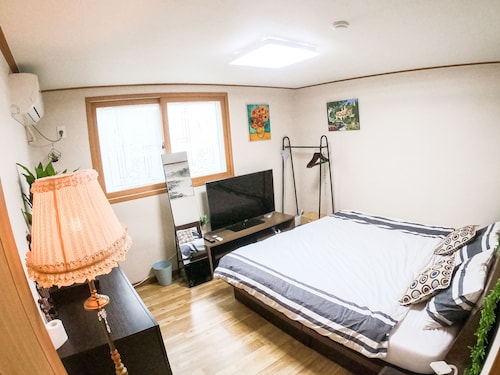 2호점 쿠피하우스-2 Rooms+1 King+1 Queen+sofa Bed - Seoul