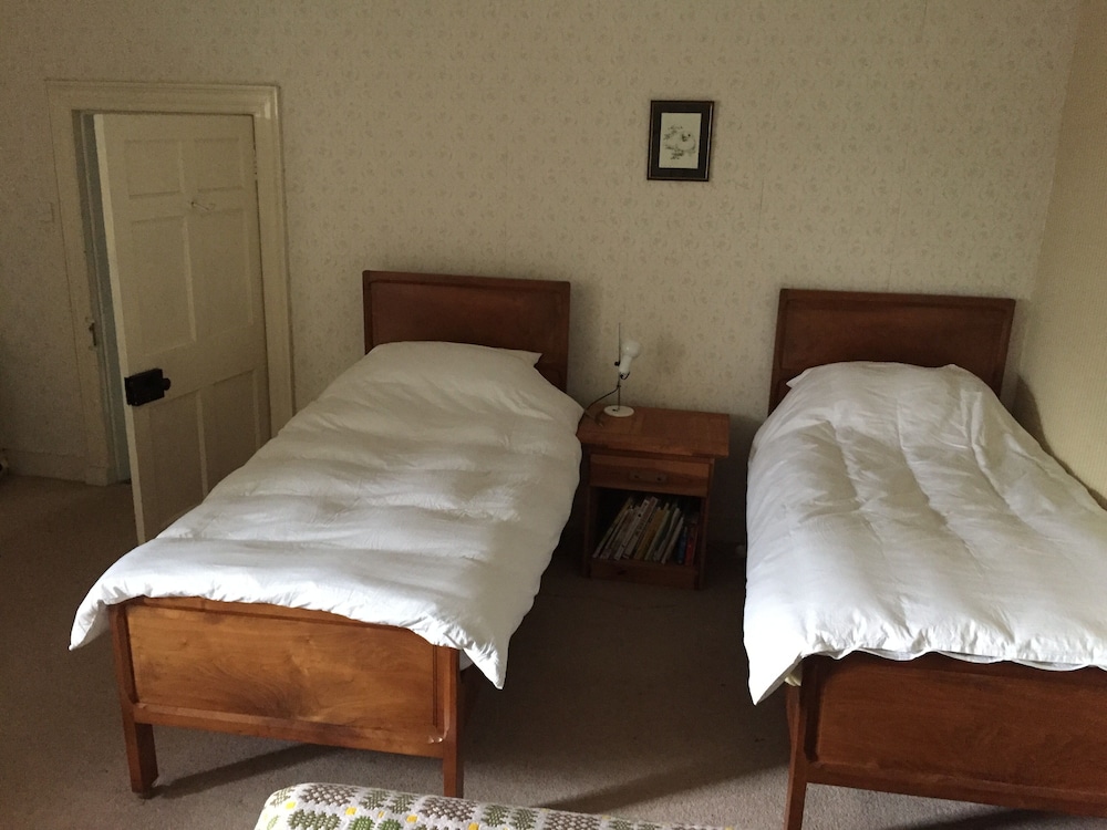 Beautiful Family House Set In A Spectacular Garden - Huntly