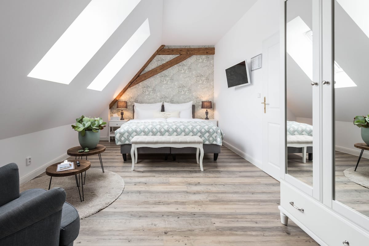 Apartma 6 | 1 quarto, roupas de cama premium, cofres nos quartos