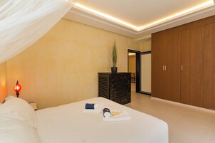 Apartment AGLOU (Ground floor) | 2 quartos, berços/camas para crianças grátis, berço de viagem 