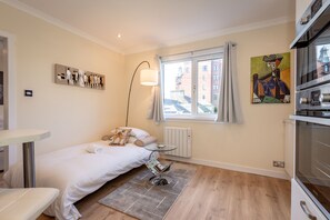 Apartamento Deluxe | 1 quarto, com decoração personalizada, com mobília individualizada