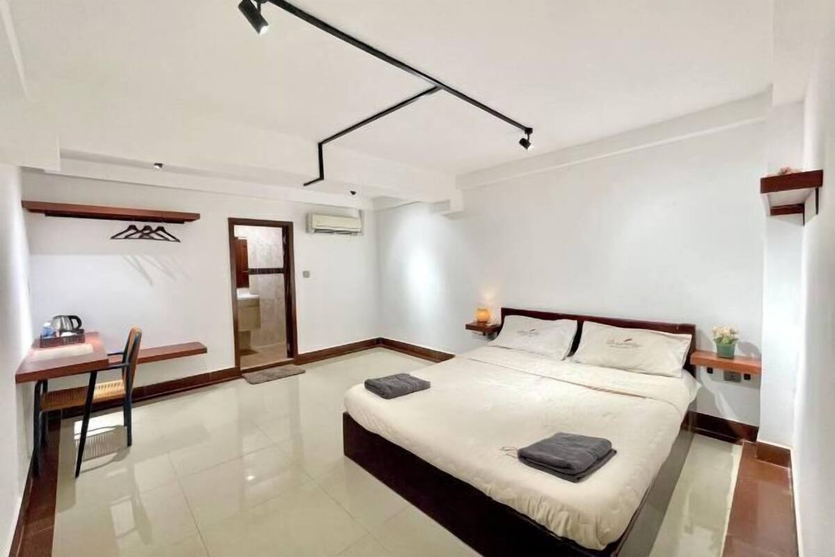 Cofre no quarto, cortinas/cortinados opacos, quartos insonorizados 