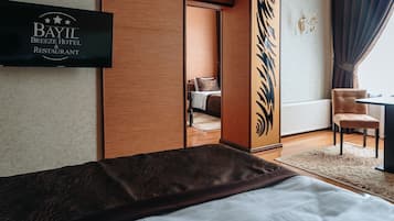 Suite Familiar, 2 quartos | Secretária, quartos insonorizados, Wi-fi grátis