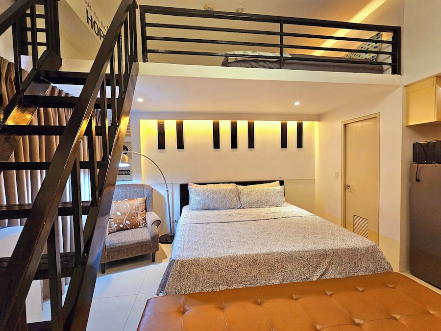 Studio Loft King Bed | Roupa de alta qualidade, ferro/tábua de engomar, Wi-fi grátis