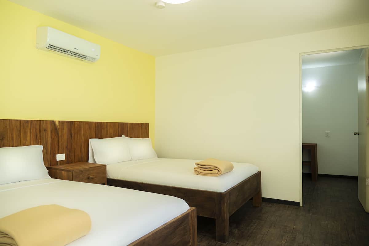 Wi-fi grátis, roupa de cama fornecida