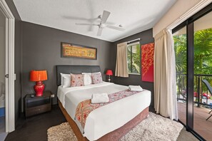 Quarto luxo | Roupas de cama premium, camas Select Comfort, individualmente decorados