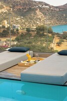 Panorama Junior Suite Sea view Shared Pool | Cofre com capacidade para portátil, secretária, quartos insonorizados 