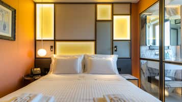 1 quarto, frigobar, cofres nos quartos, individualmente decorados