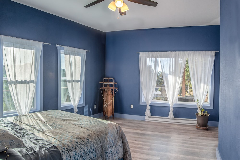 See Video: Beautiful Private Getaway B/w Boulder &Golden @8100'; Garage Parking - Boulder, CO