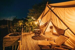 Barraca superior | Frigobar, individualmente decorados, individualmente mobiliados