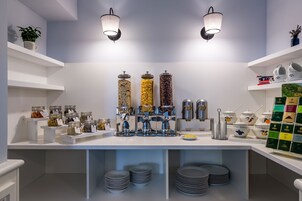Pequeno-almoço tipo buffet diário incluído 