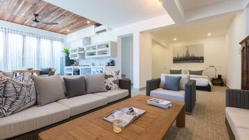 Estúdio Comfort | Sala | Smart TV, Netflix, serviços de streaming