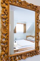 Quarto casal, sacada | Ferros/tábuas de passar roupa, Wi-Fi de cortesia, roupa de cama