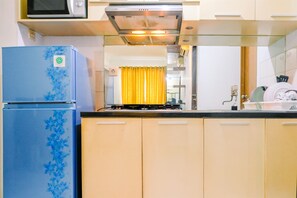 Quarto | Cozinha privada | Geladeira, cooktop, chaleira elétrica