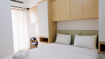 Quarto | 2 quartos, escrivaninha, Wi-Fi de cortesia, roupa de cama