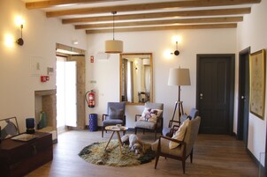 Área de estar no saguão