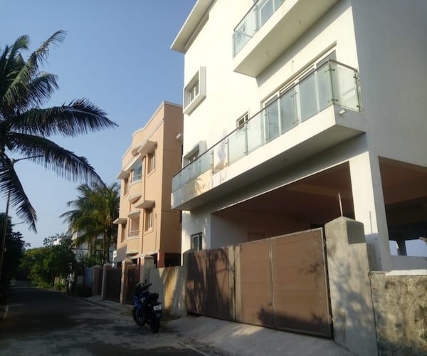 Maxiprime Otels Uthandi - Chennai