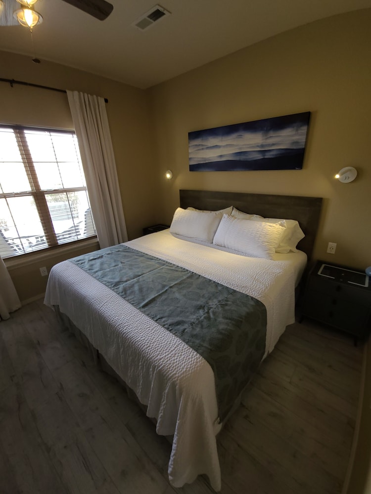 One Bedroom Resort Condo - Missouri