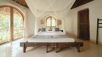 Vila superior | 1 quarto, cofres nos quartos, individualmente mobiliados
