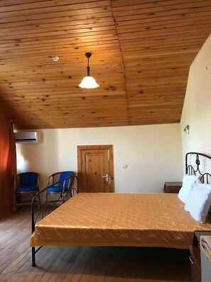 Quarto casal ou duplo standard | Wi-Fi de cortesia, roupa de cama